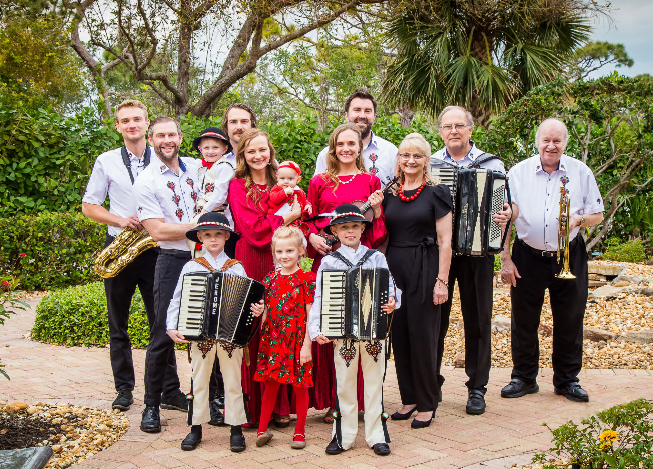 PAN FRANEK, ZOSIA & THE POLKA TOWNERS – Lowell Folk Festival